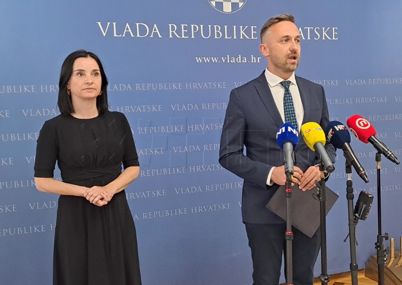 Vučković: Do sada eutanazirano više od 17 tisuća svinja · HINA.hr